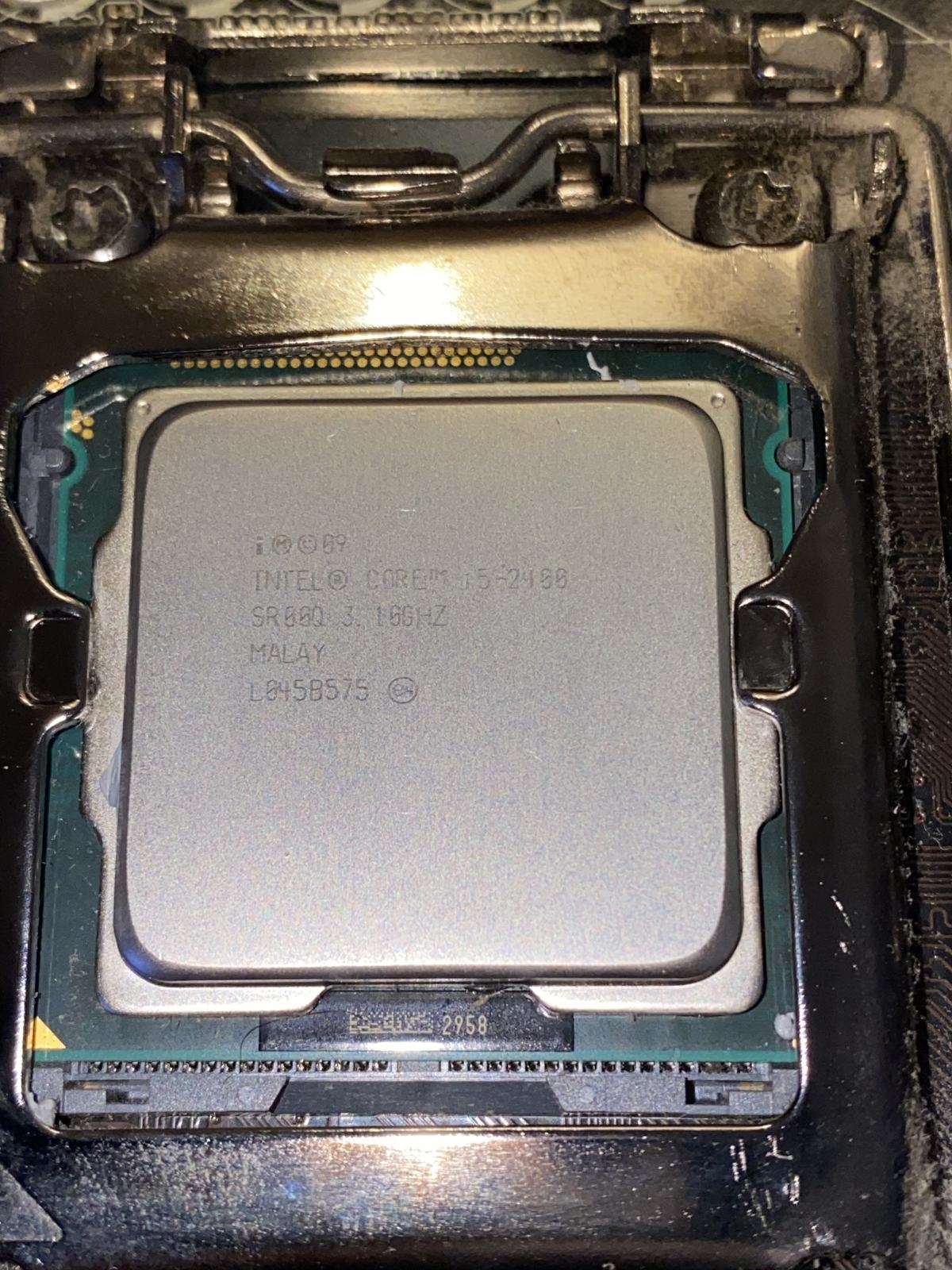 Intel i5 2400 LGA1155