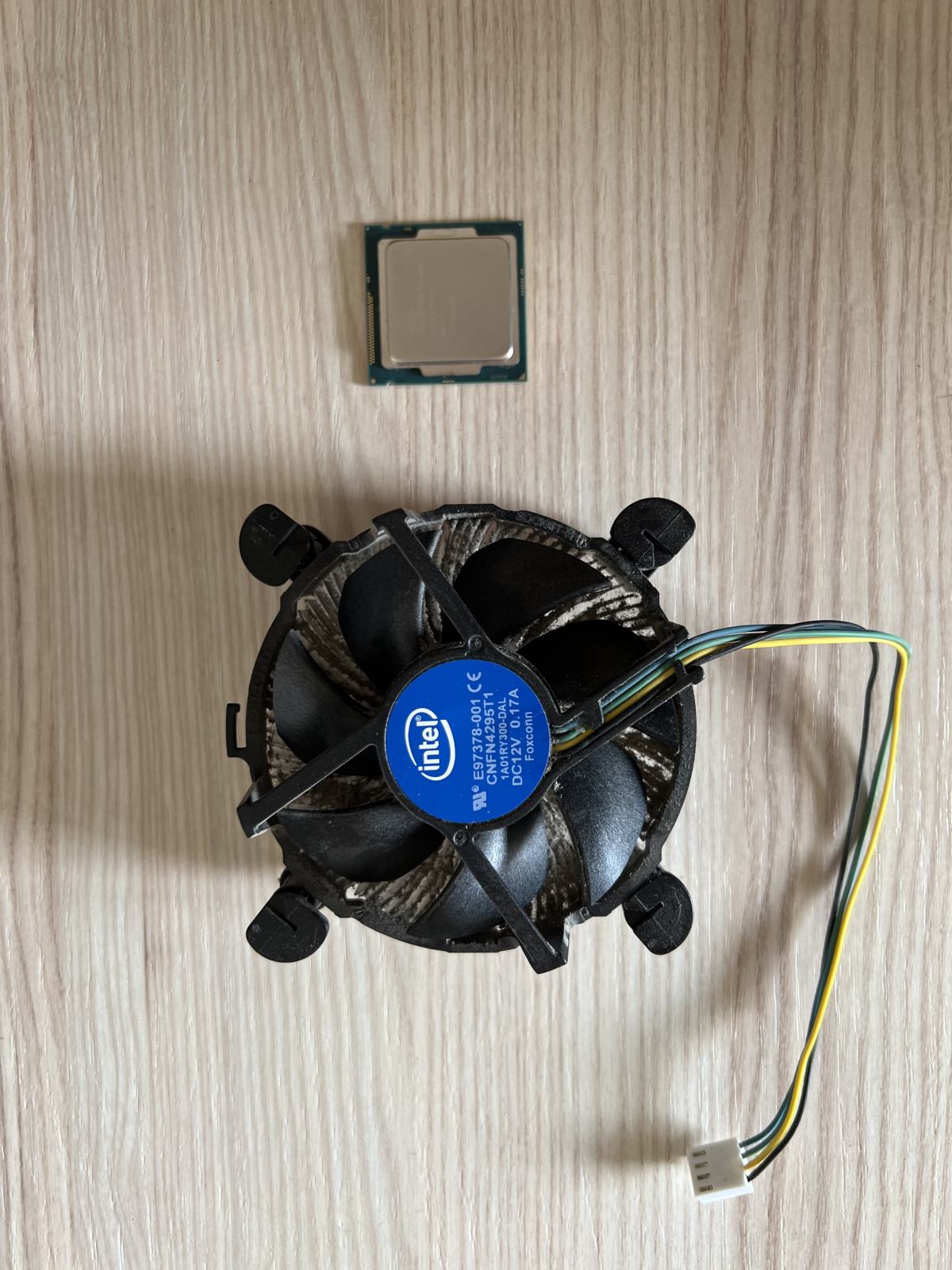 Intel i5-4460 4 core 3.2GHz + stock cooler
