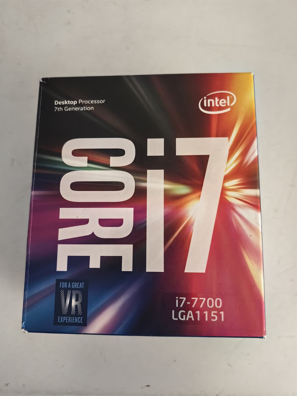 intel i7 7700 procesor socket 1151 kutija i hladnjak
