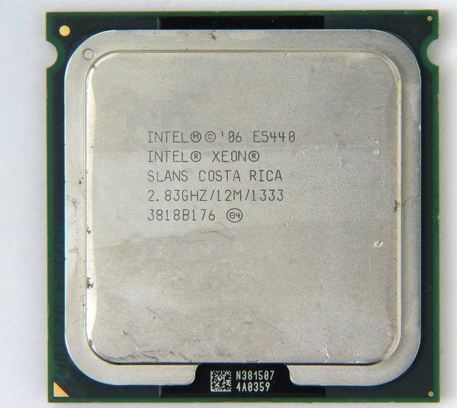 Intel Xeon E5440 (4x 2.83GHz 12M Cache) = Core 2 Quad Q9550 + adapter