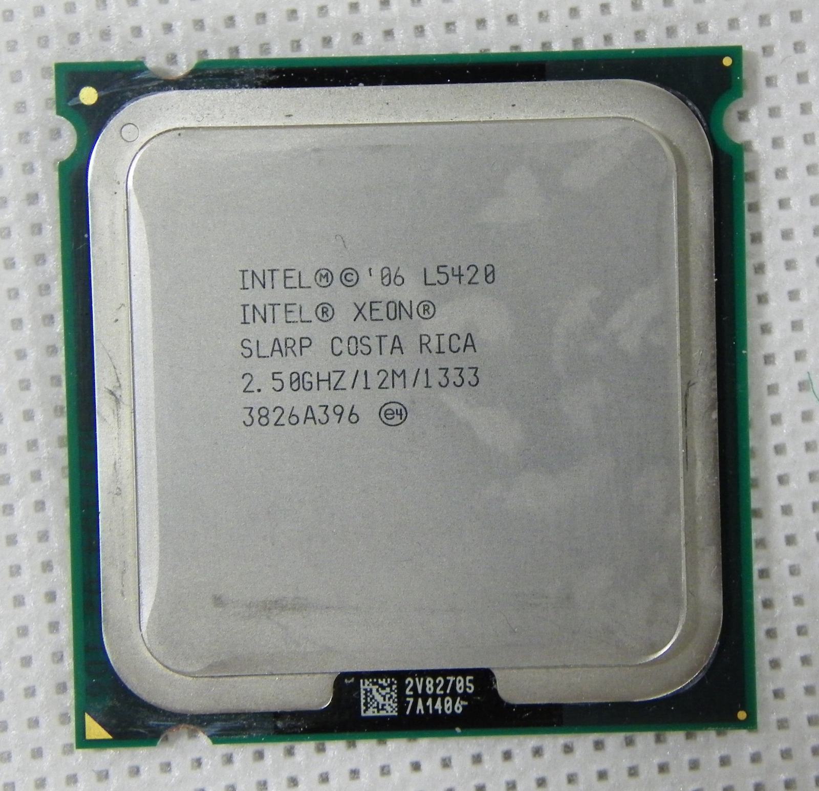 Intel Xeon L5420 procesor, socket 771, sa adapterima za socket 775