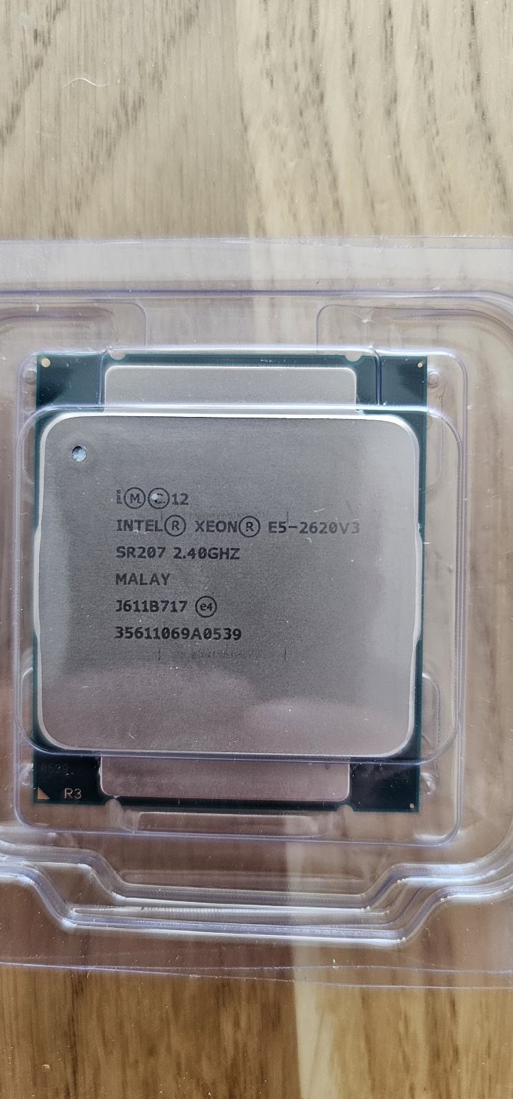 Intel® Xeon® Processor E5-2620 v3 15M Cache, 2.40 GHz