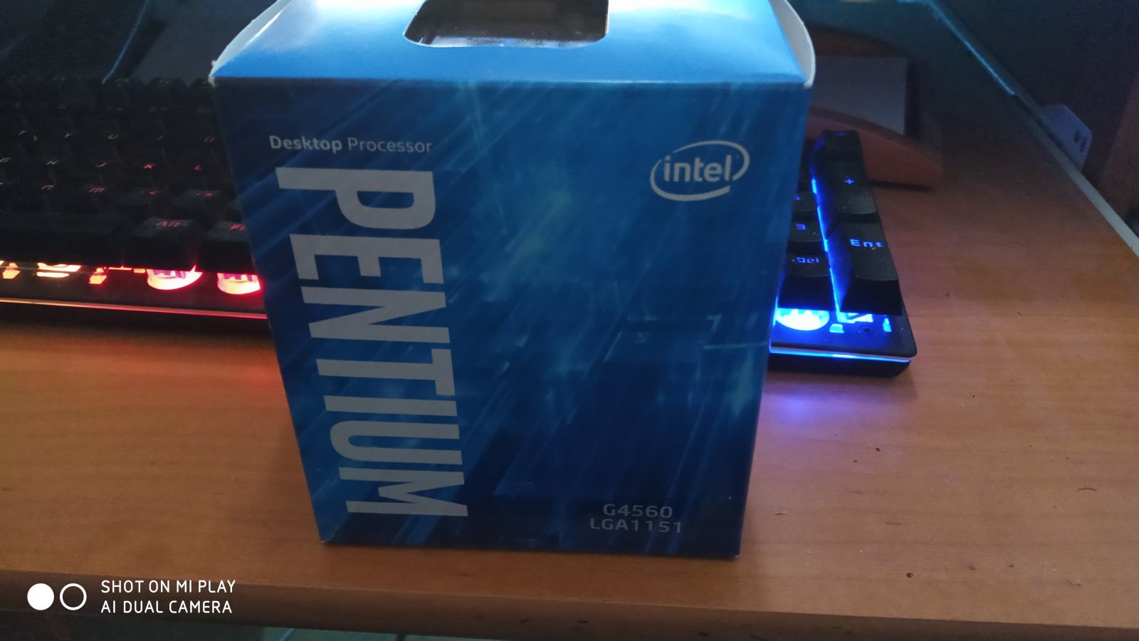 pentium g4560 3,5Ghz,socket 1151+hladnjak