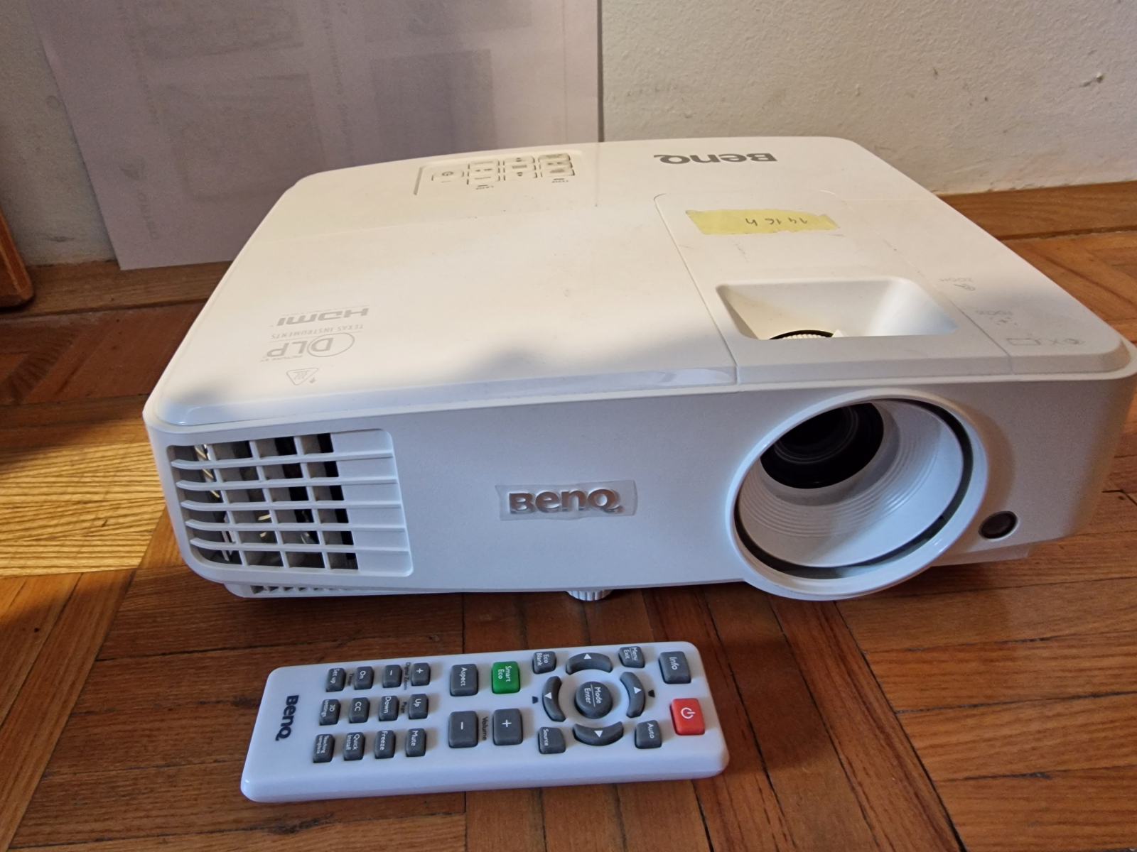 BenQ projektori