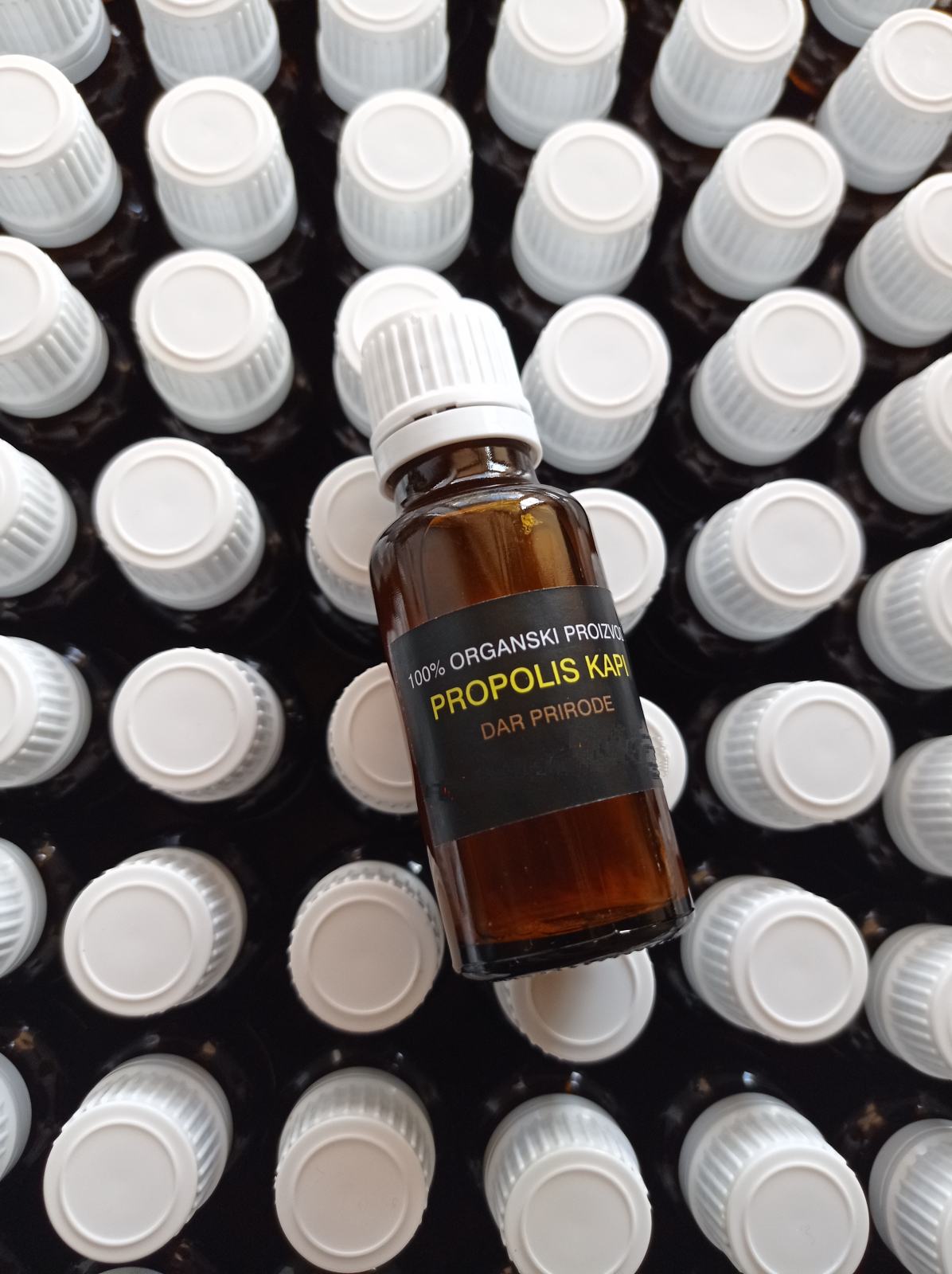 Propolis Med kapi ( BIO proizvod 100%)