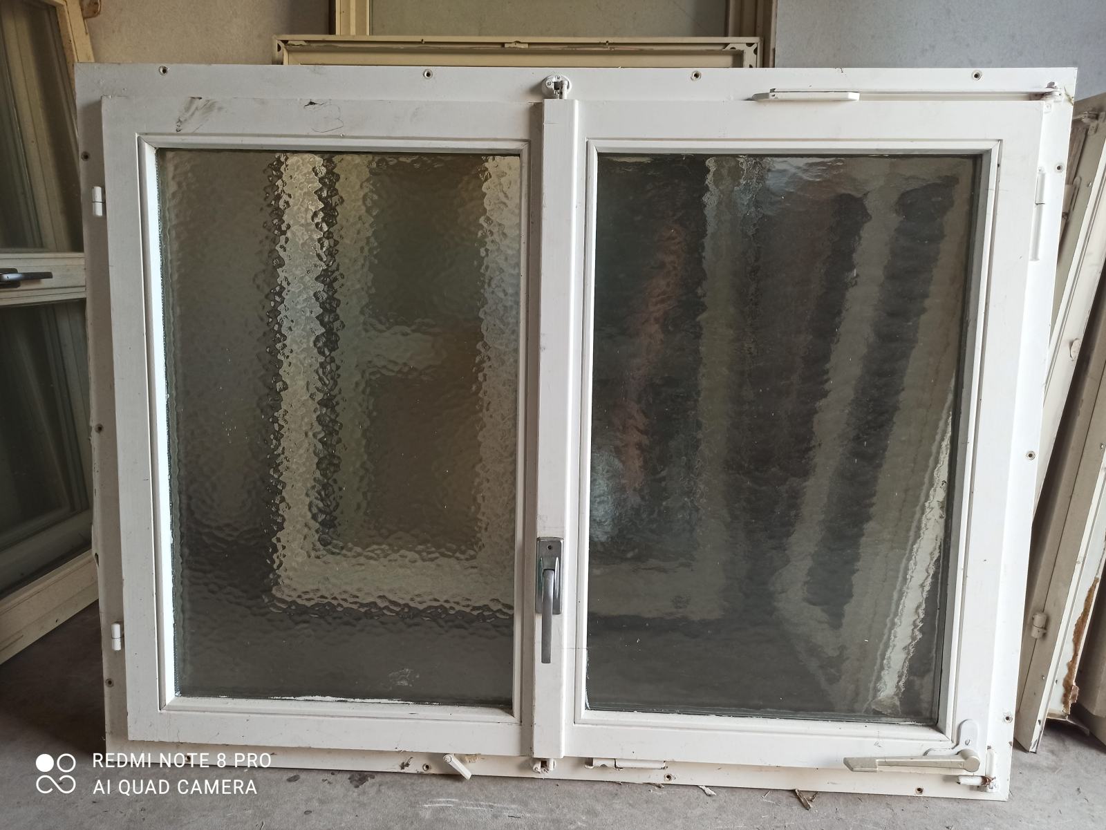 KVALITETAN PROZOR SA SLIKE - DRVO/ALUMINIJ