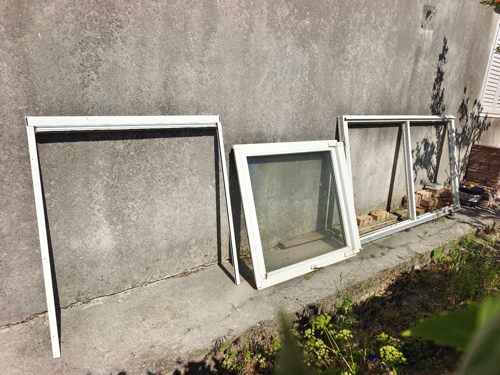 Pvc prozor sa komaricom