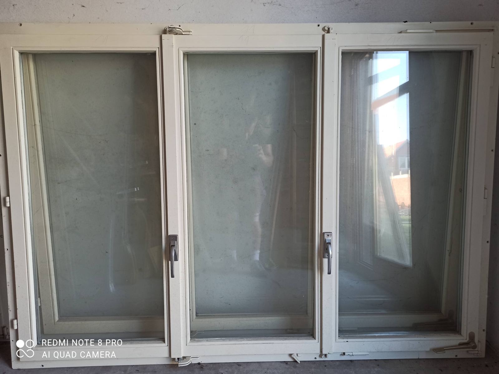 KVALITETAN PROZOR SA SLIKE - DRVO/ALUMINIJ