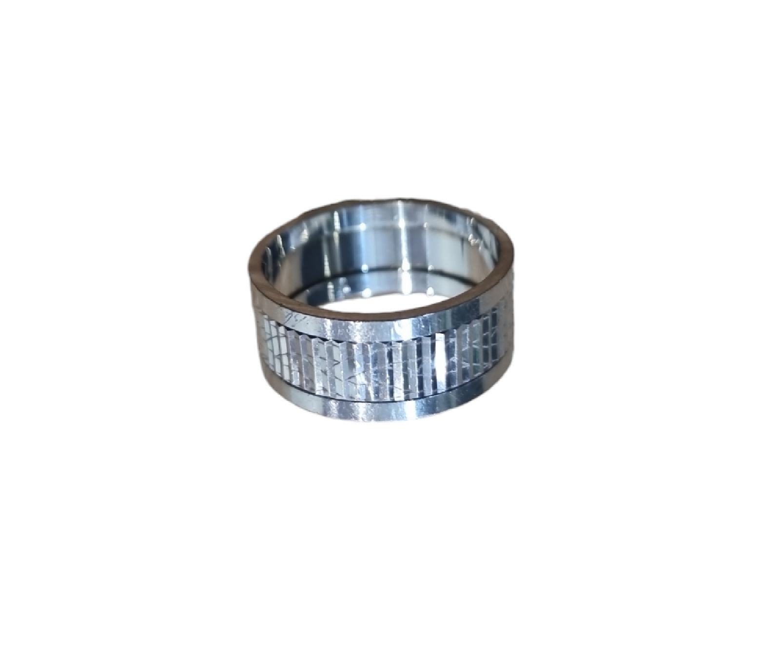 SREBRNI PRSTEN .925 7,57G OKOMITE CRTE *DO 24 RATE* R1!