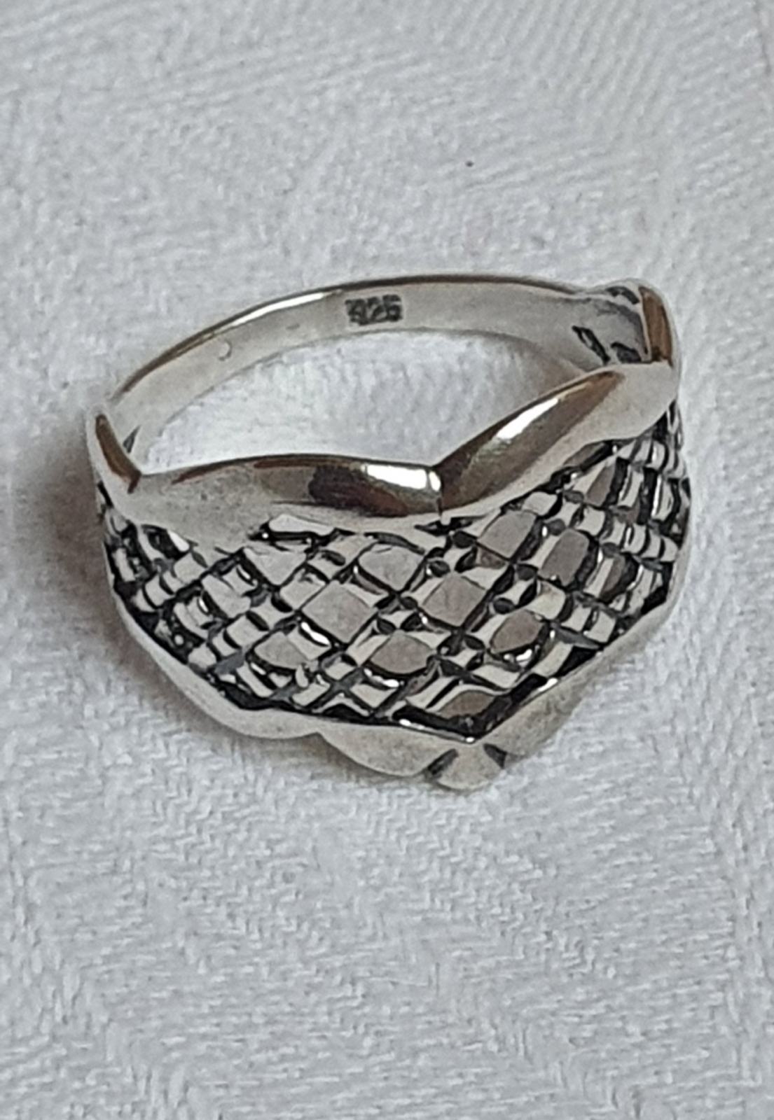 SREBRNI PRSTEN 925 DIZAJNERSKI RUČNI RAD 04