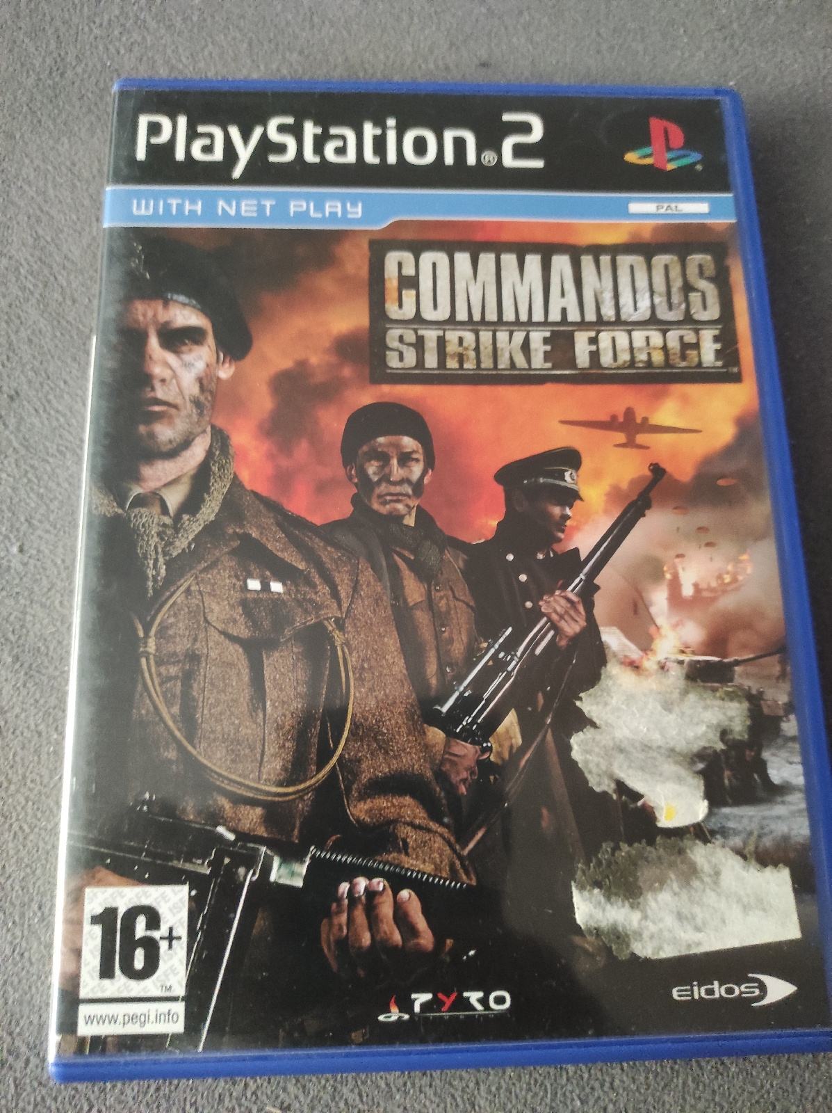 commandos strike force PS2