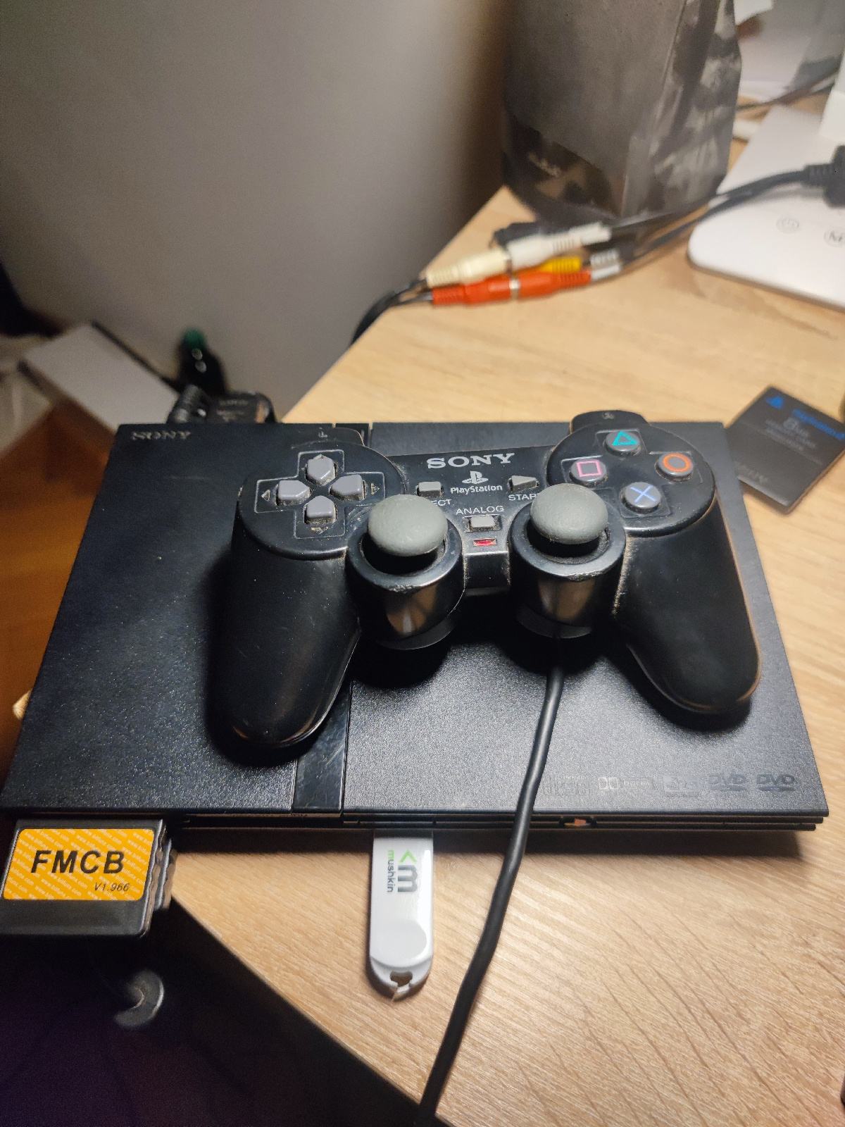 PlayStation 2 Modificiran / Čipiran