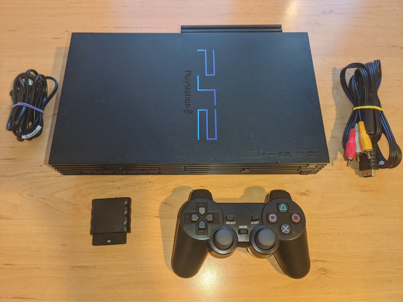 PlayStation 2 + 128gb disk sa 30 top igara