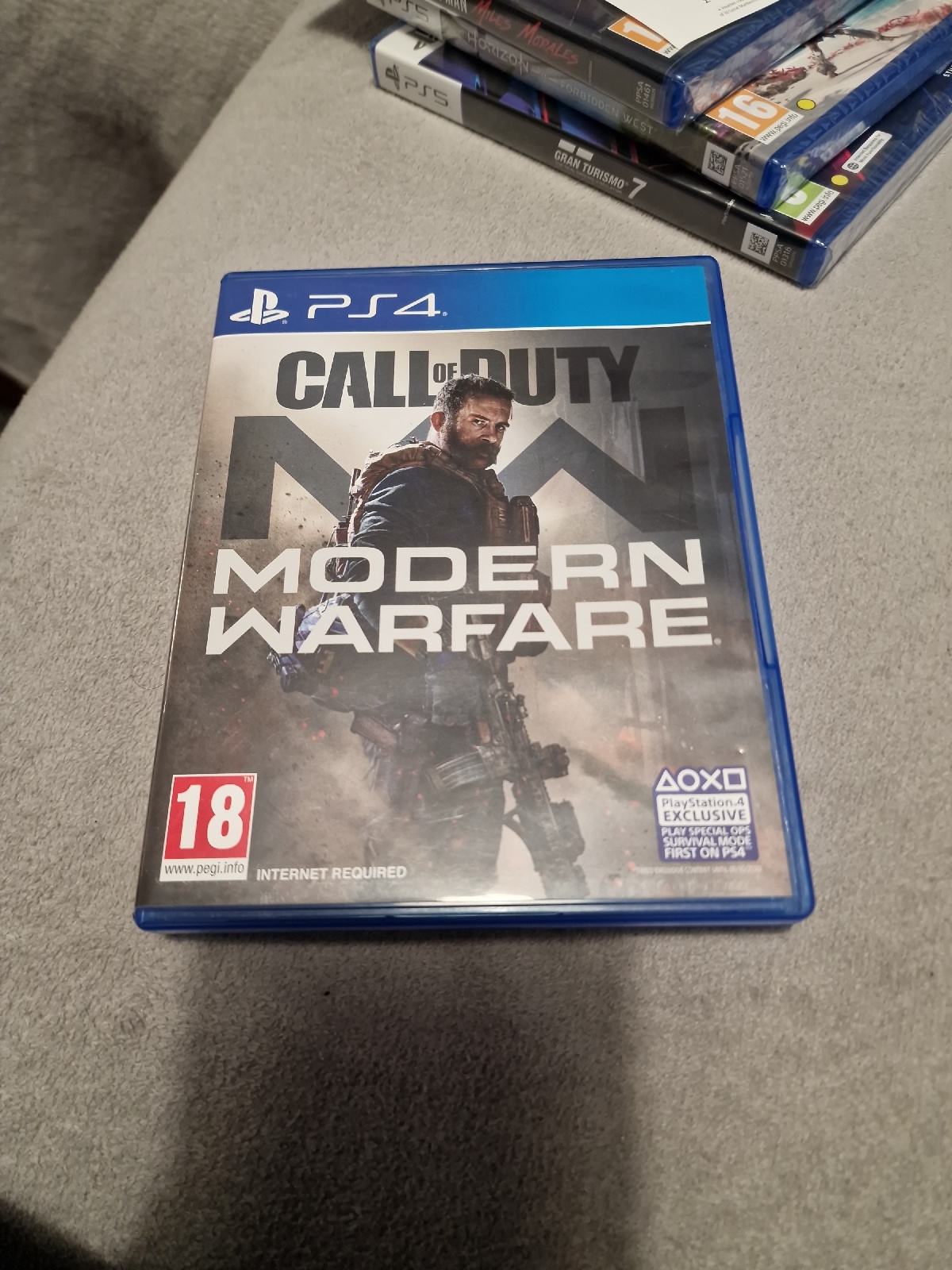 ps4 COD Modern Warfare