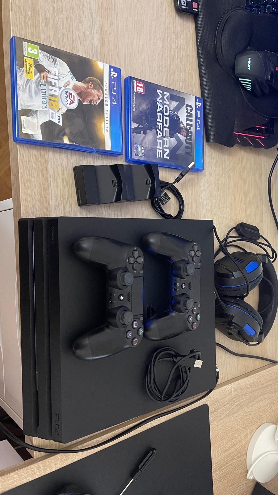 Play Station 4 pro