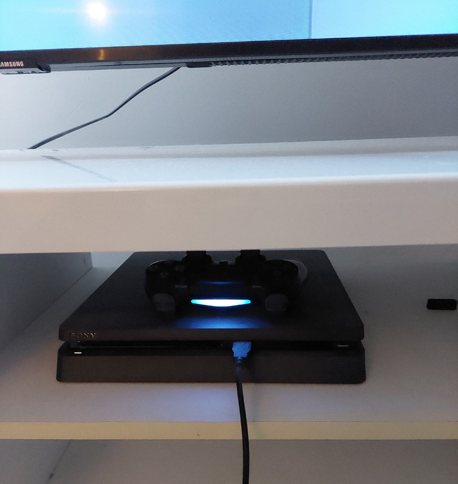 PlayStation 4 PS4 500GB Slim F Chassis