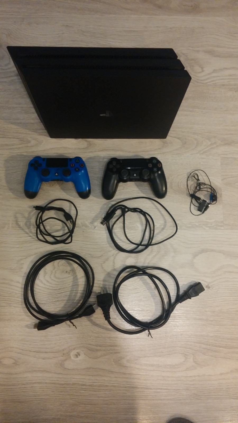 PS4 Pro Max ocuvan