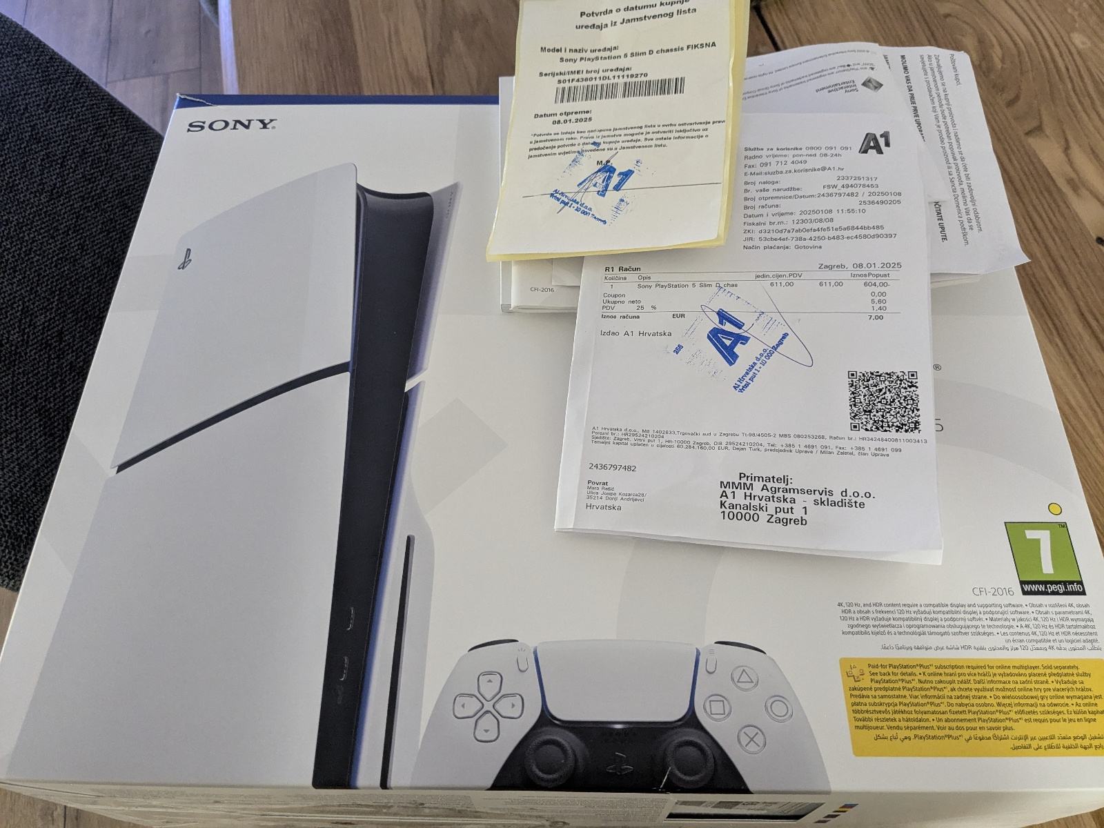 Play station Ps5 slim D chasis 1tb + dual shock kontroler