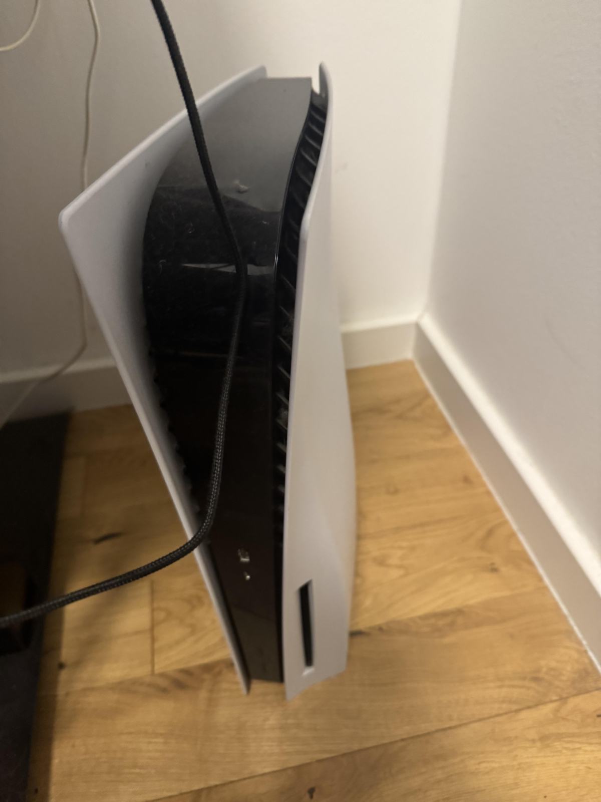 Playstation 5 konzola disk verzija