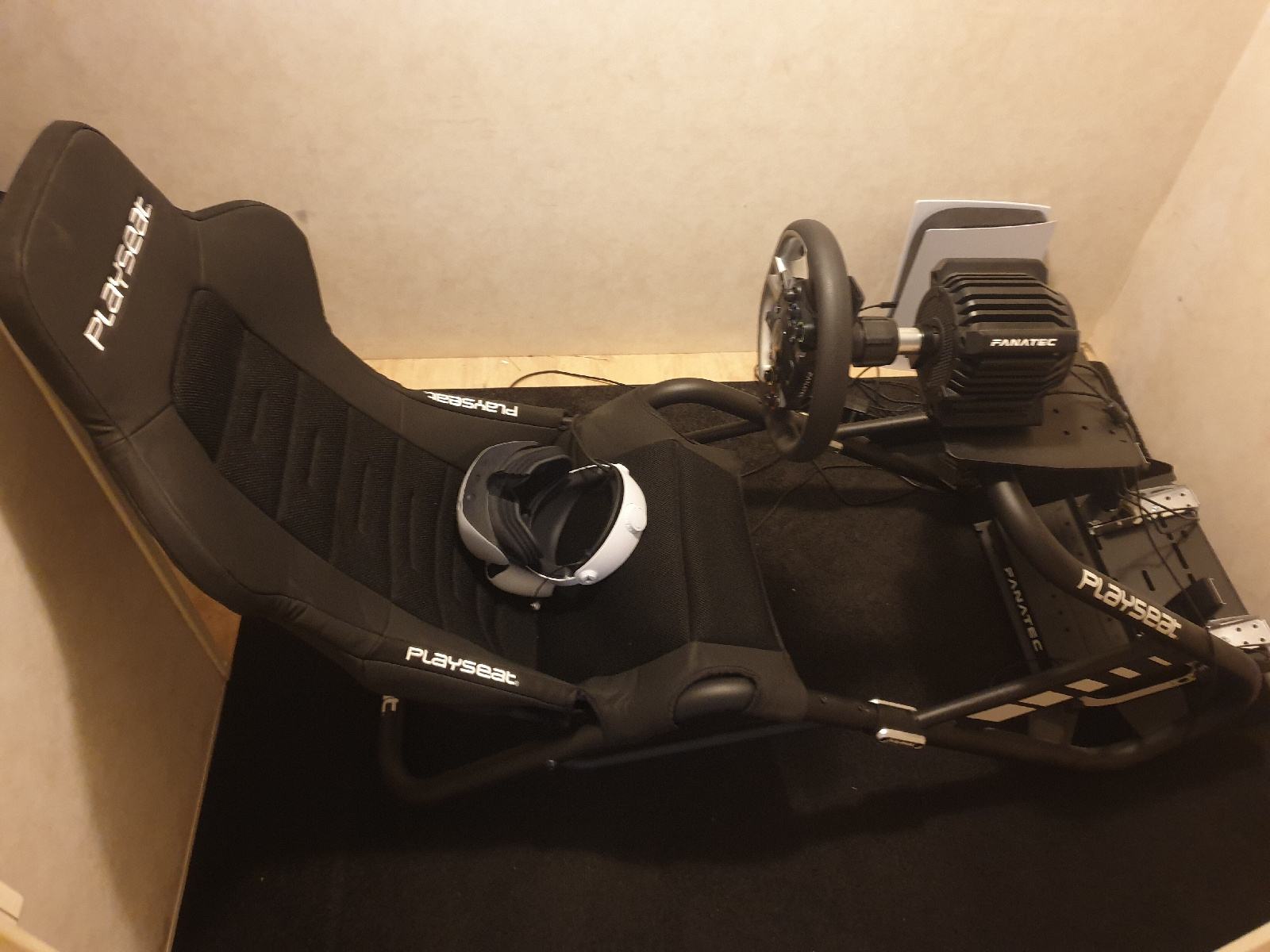 Playstation 5 VR2 Racing cockpit Logitech Playseat Trophy Fanatec DD