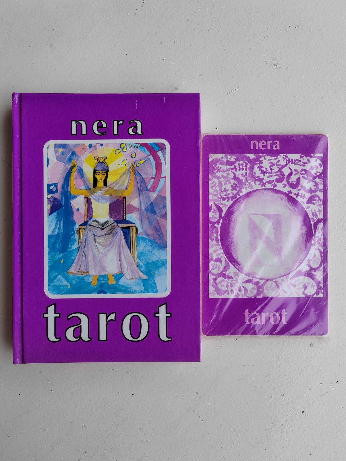Nera tarot