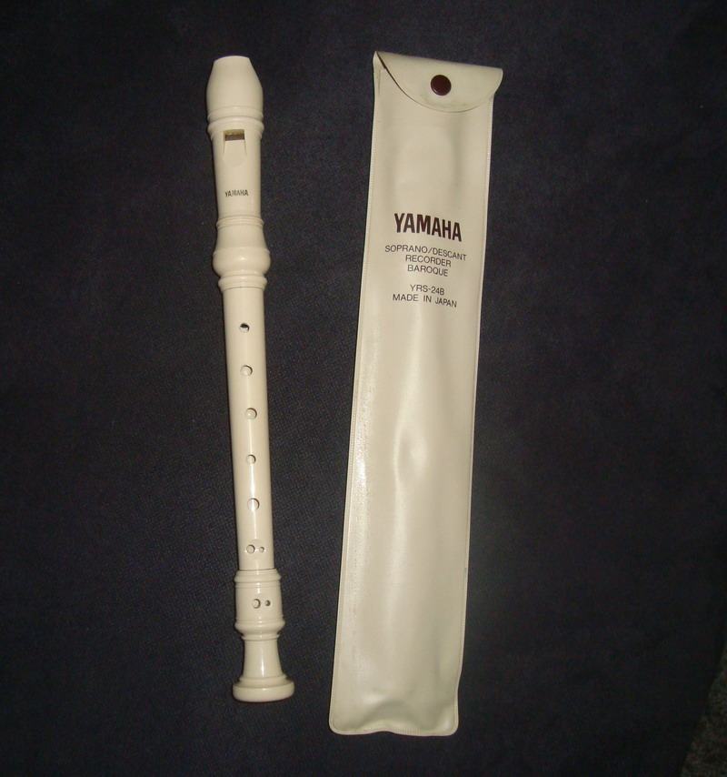 Blok Flauta YAMAHA YRS-24B