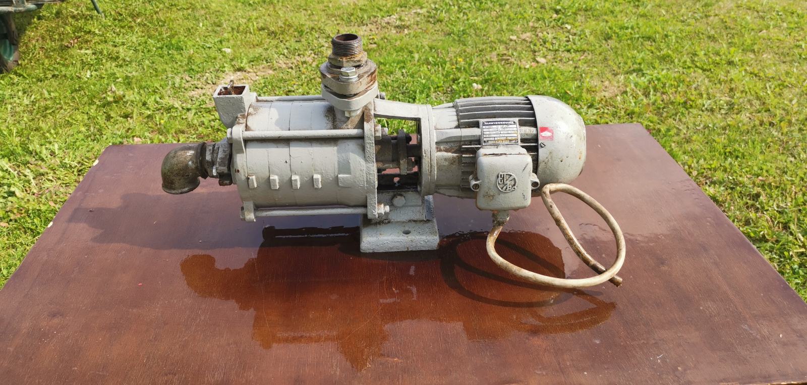 Hidrofor pumpa Elektrokovina trofazna (1,1 kW)
