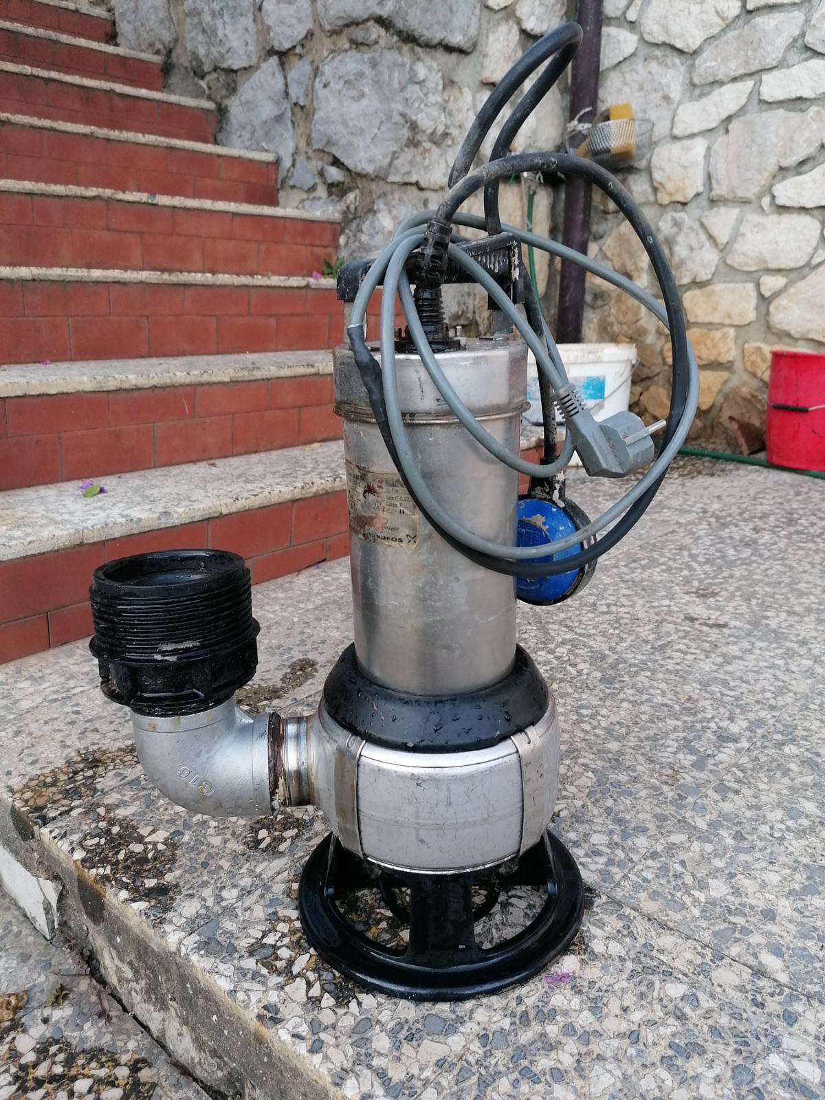 Potopna pumpa Grundfos