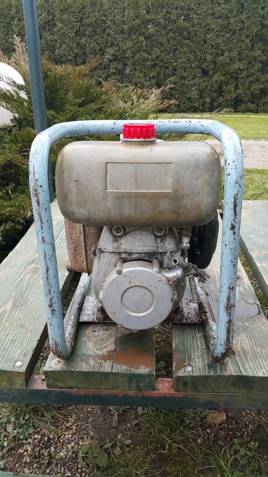 Tomos pumpa za vodu + sva crijeva