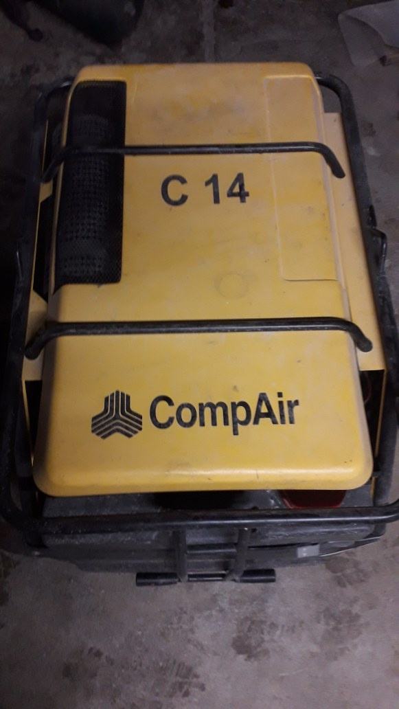 Vijčani kompresor Compair C14