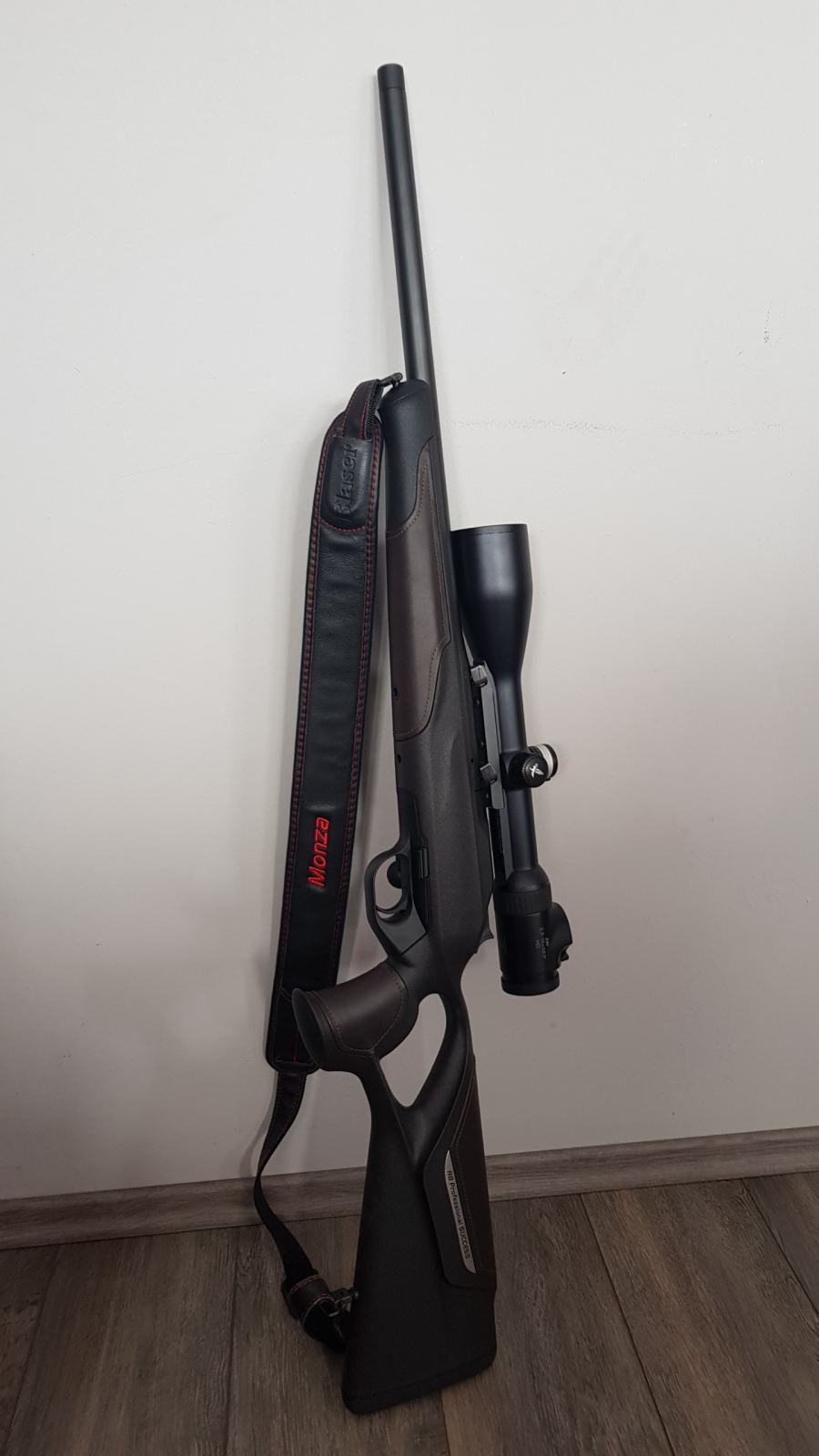 Blaser R8 professional success leder 308win.