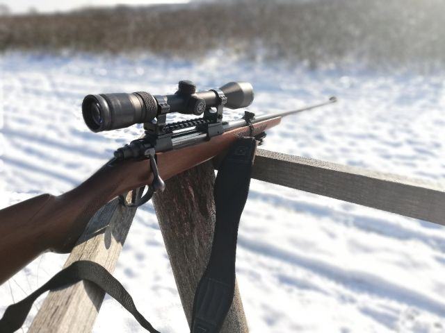 Česka zbrojovka Brno zkk600 7x64 + Vortex Diamondback 4-12x40 + oprema