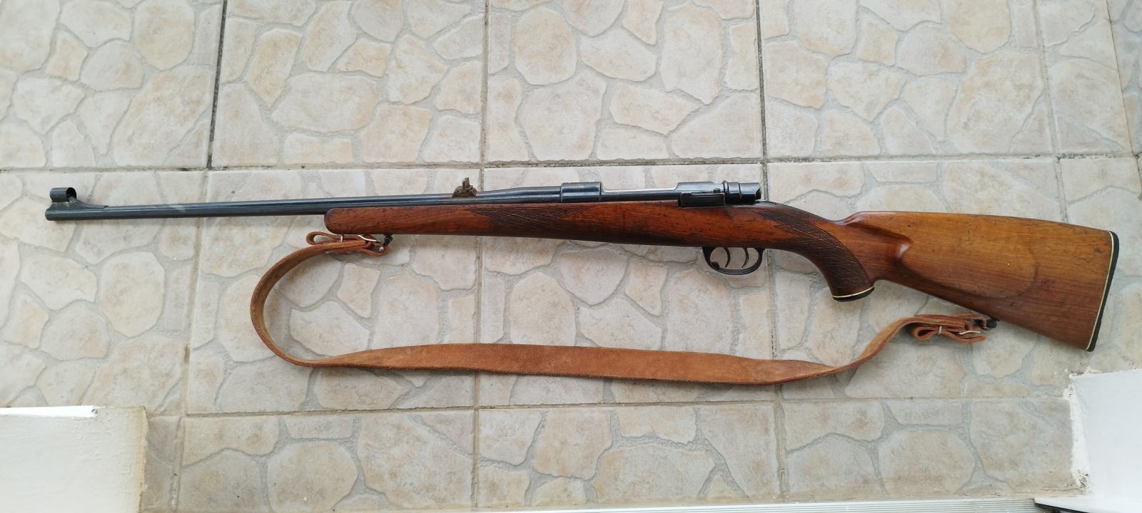 Lovački karabin i bokerica