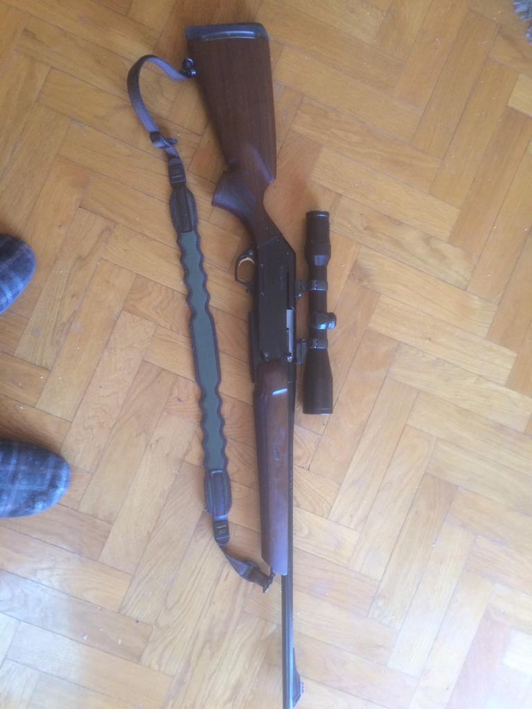 Poluautomat Browing long track300 , Winchester.mag