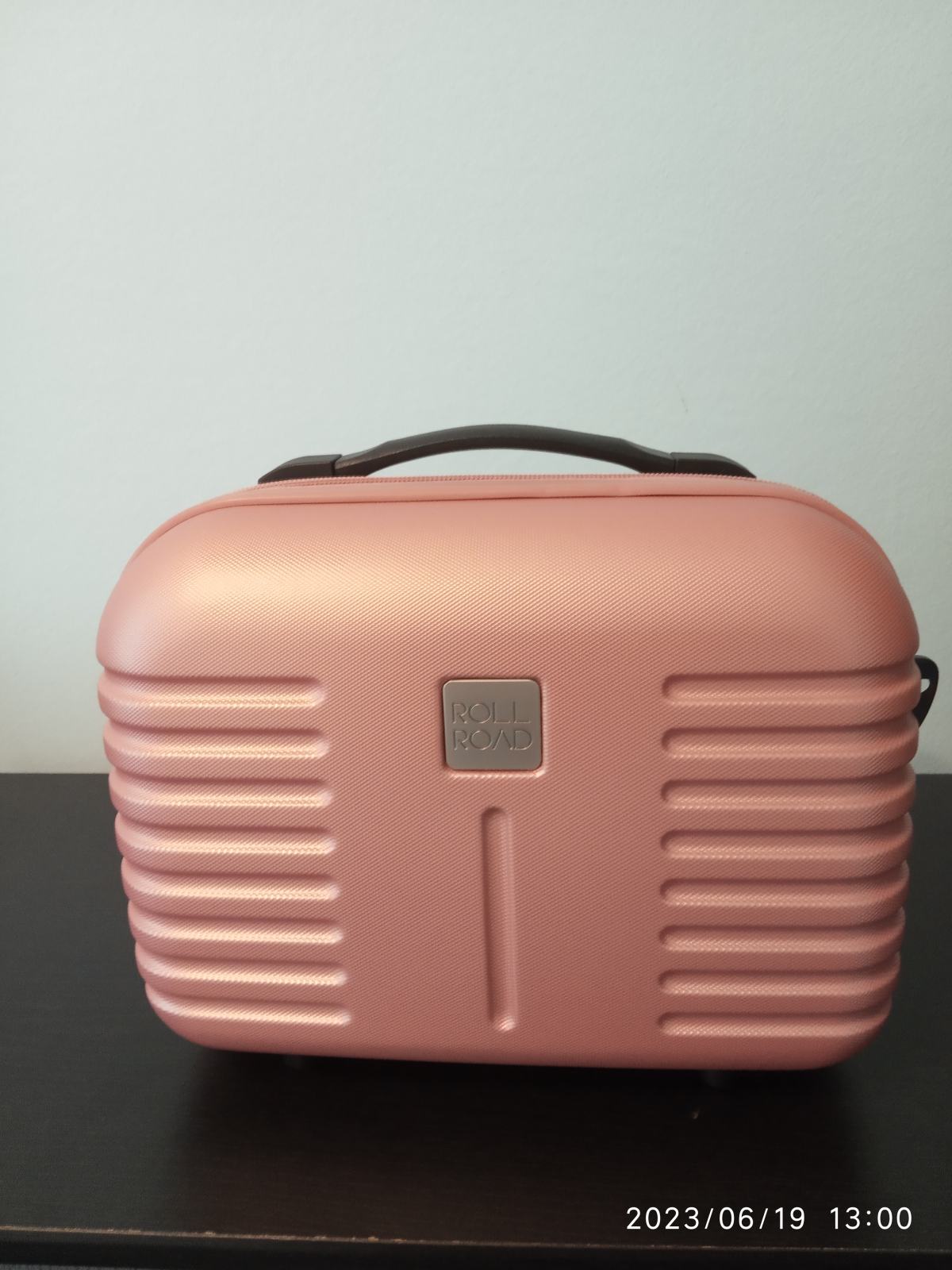 PUTNI NESESER - ROZI