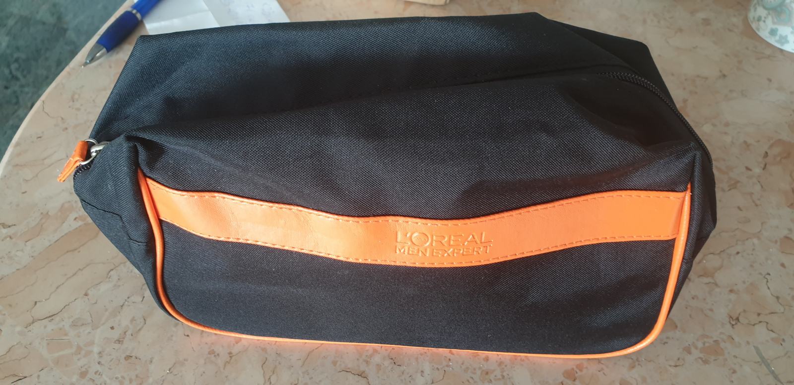 Putni neseser (torbica) LOreal