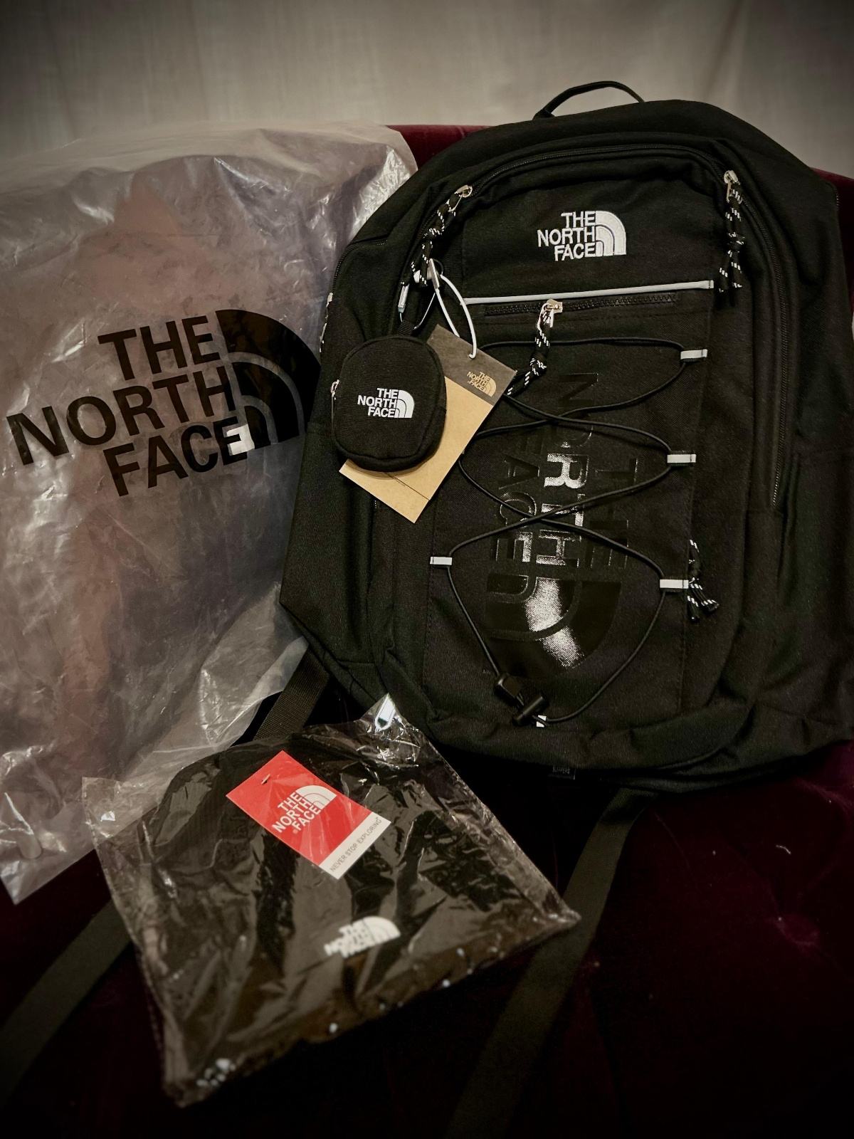 The North Face ruksak+kapa gratis!!