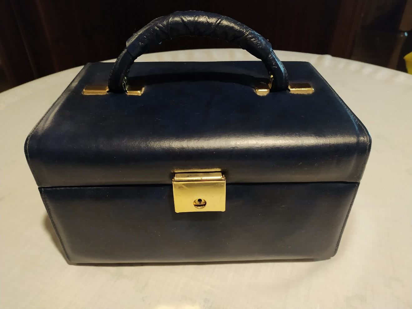 Ženski putni neseser