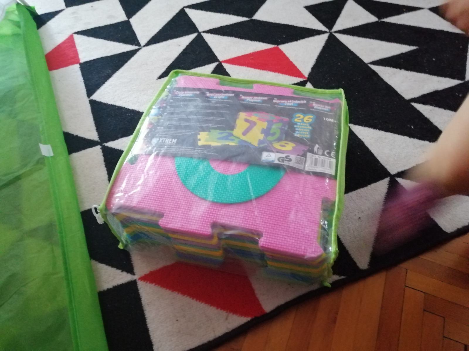Prodajem podne puzzle