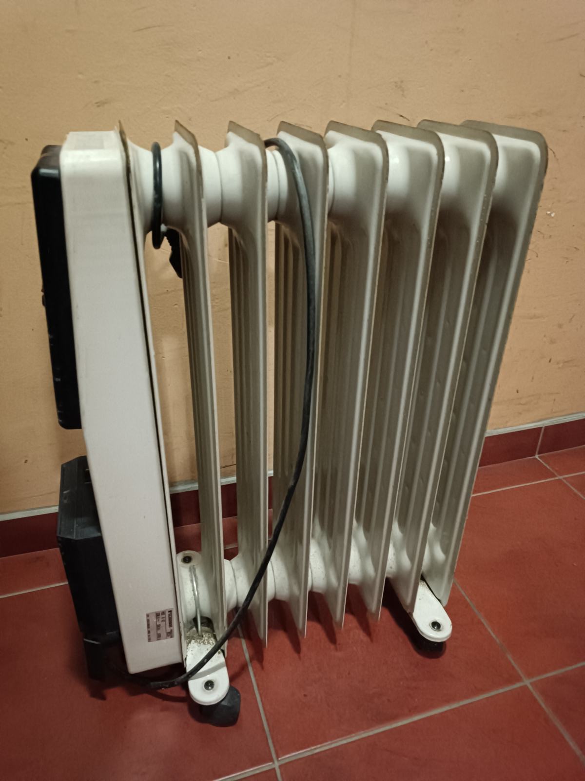 Argo uljni radijator 1500W sa 7 rebara