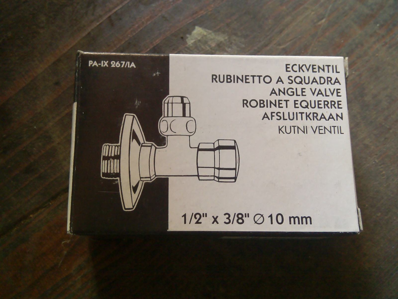 Kutni ventil za vodu 1/2 - 3/8