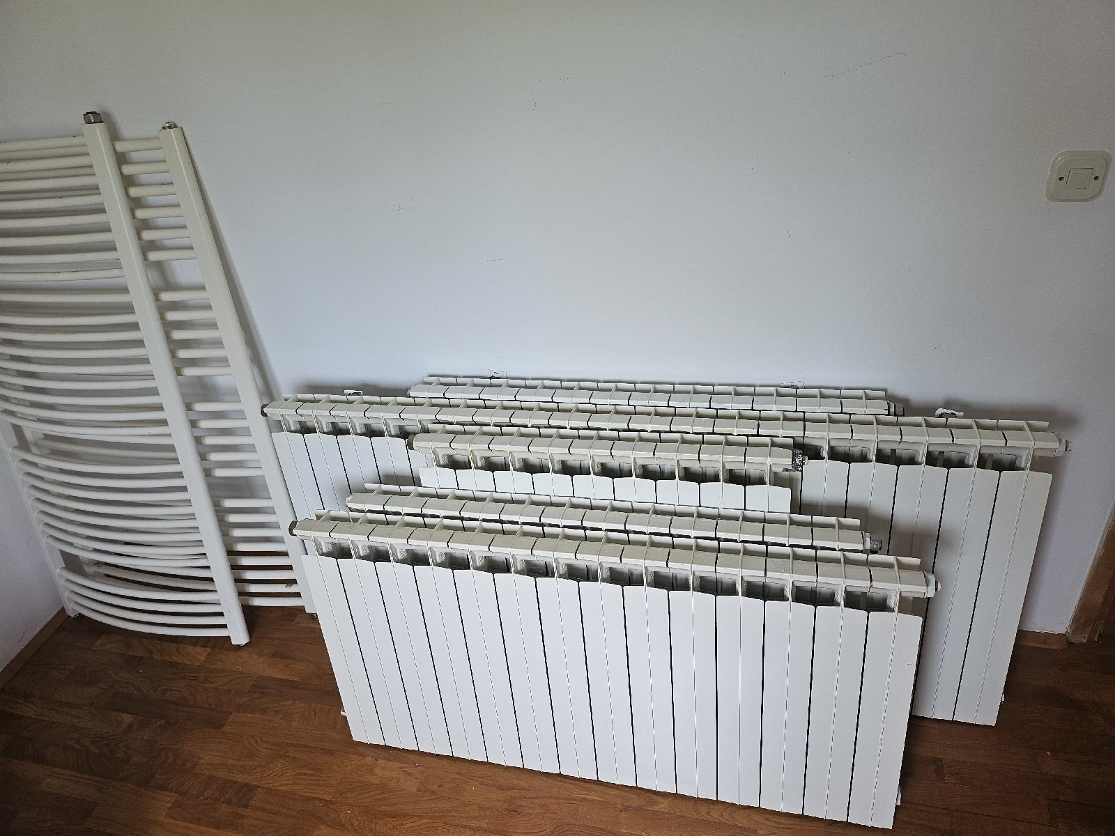 Lipovica solar 6 radijatora + 2 lojtrice