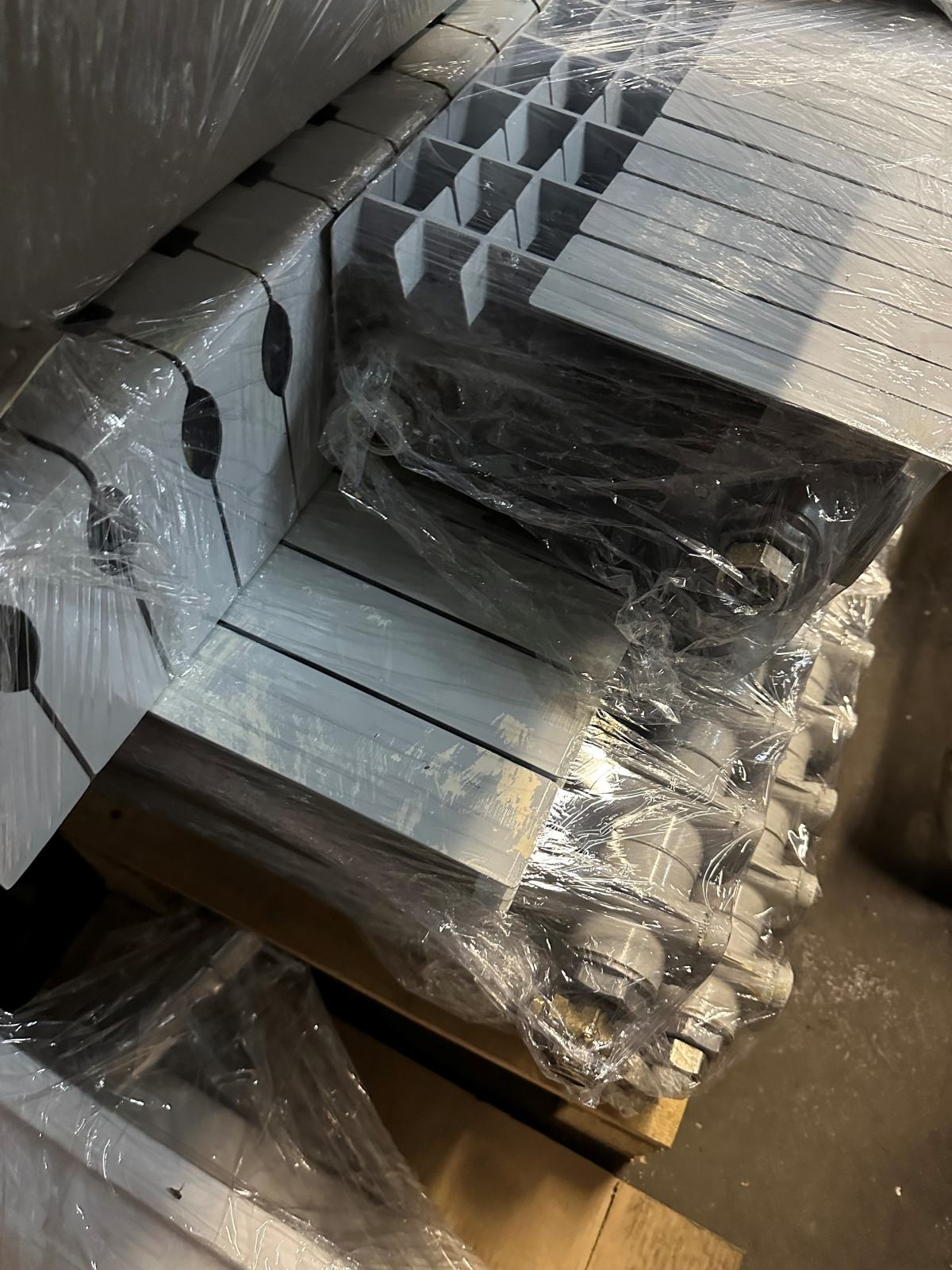 RADIJATORI LIPOVICA model S-600 , ukupno 12 članaka