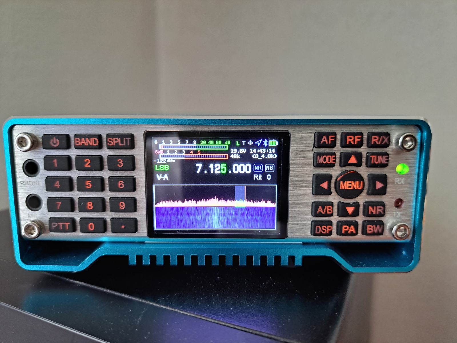 Ailunce HS2 – HF, VHF, UHF, SDR primopredajnik