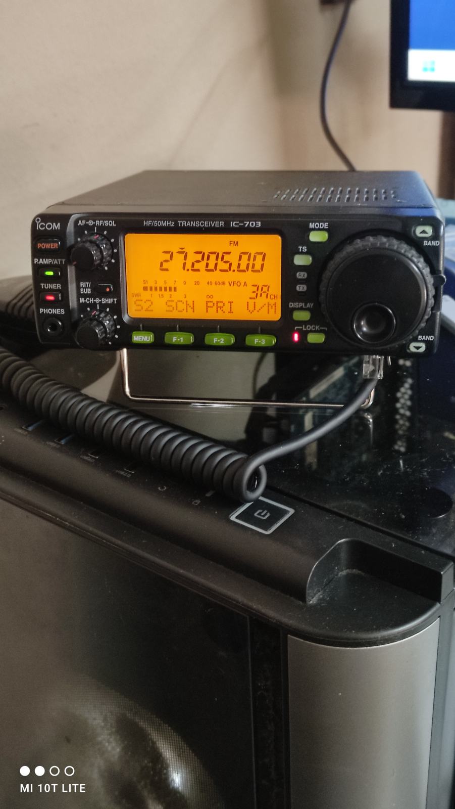 Icom Ic-703