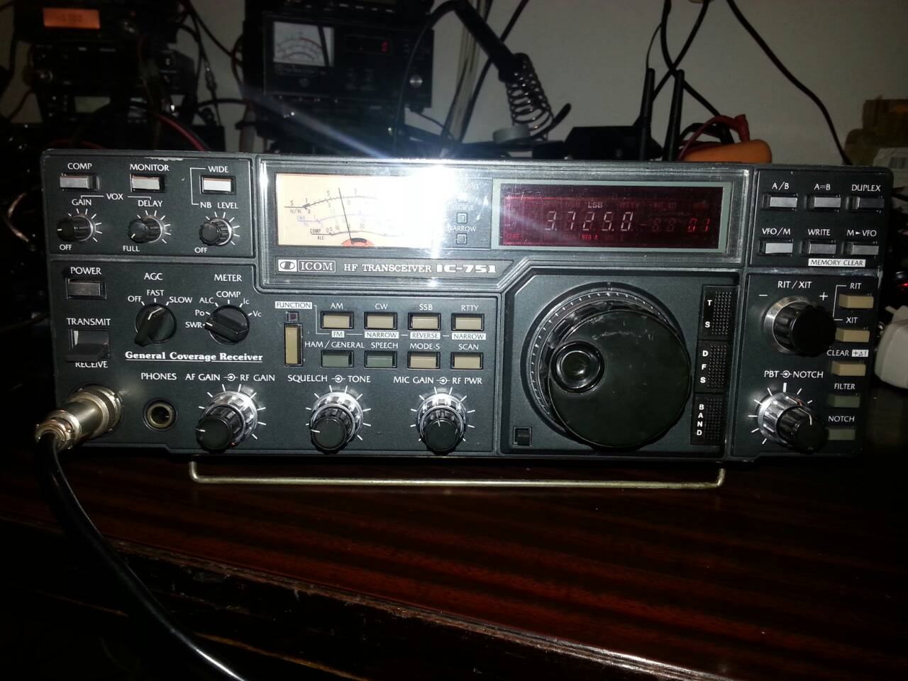 Icom ic 751