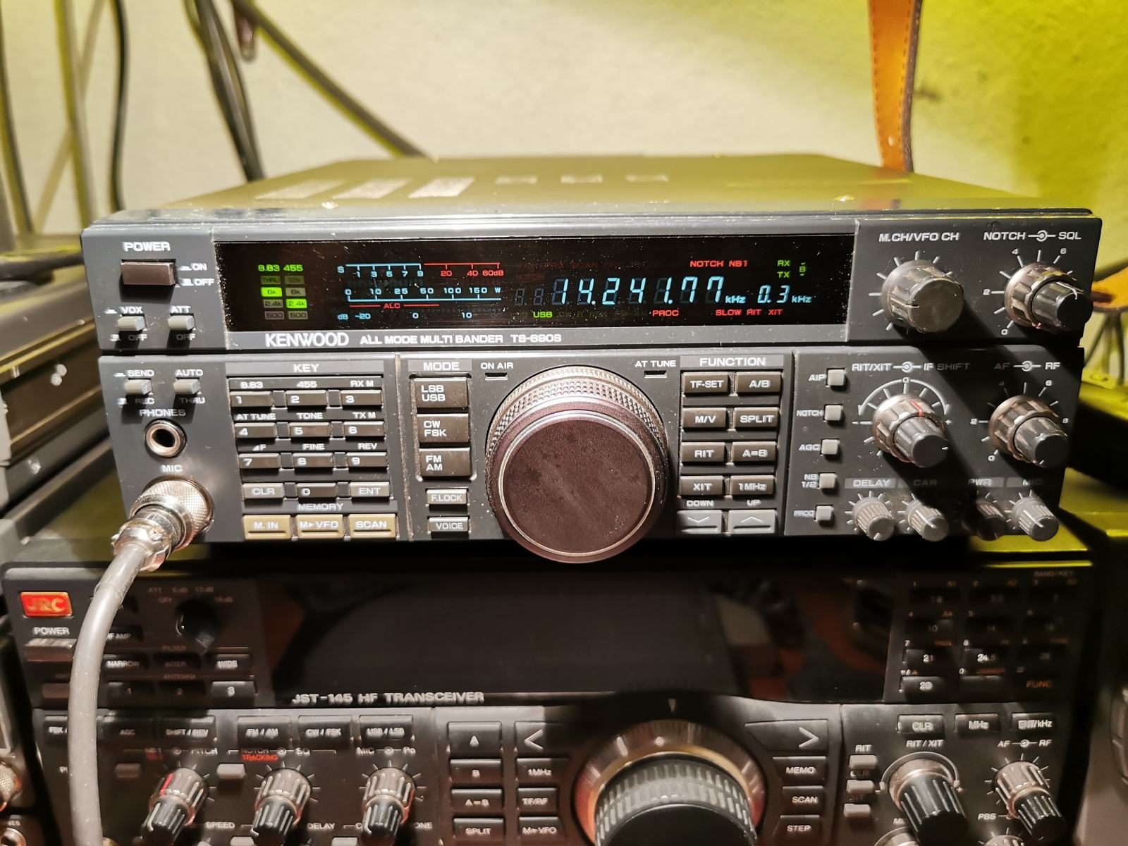 Kenwood TS-690 AT