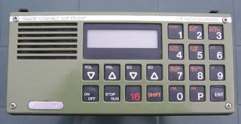 SAILOR COMPACT VHF RT2047