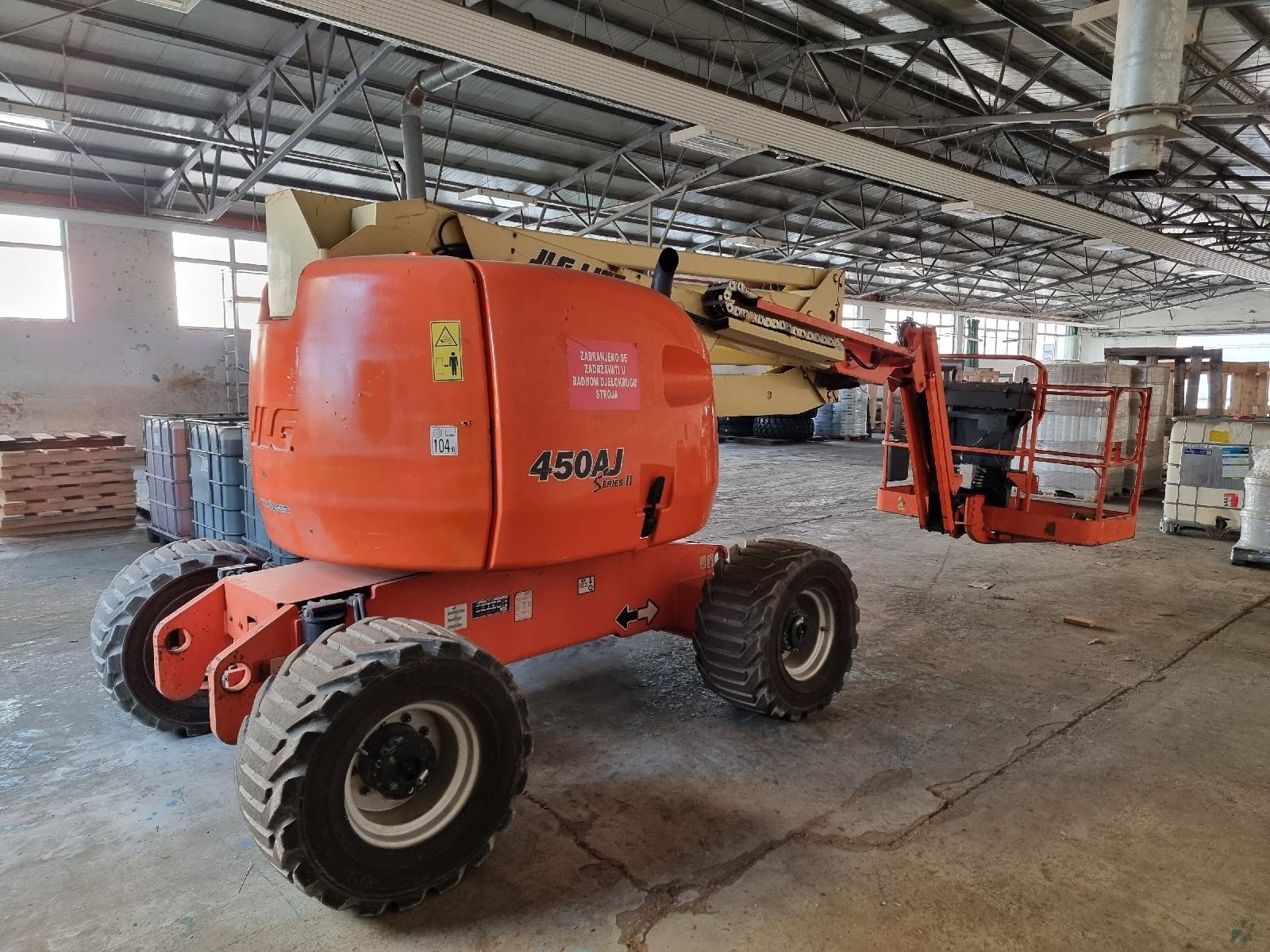 JLG 450 AJ serie II , 2 KOMADA