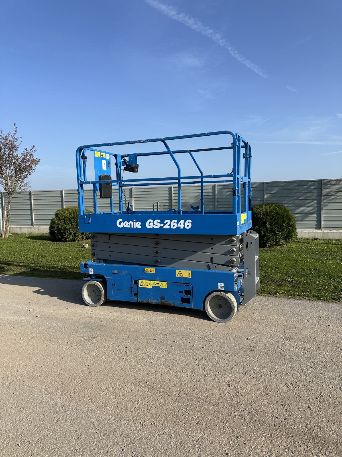 PODIZNA PLATFORMA GENIE GS 2646 // 2014.G. // 199 R/H